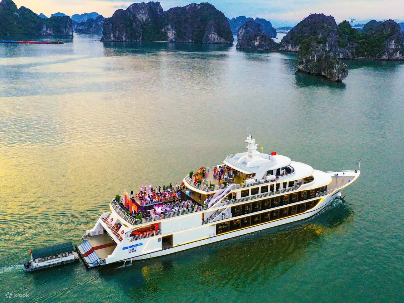 Luxus-Kreuzfahrttour durch die Halong-Bucht mit Seekraken ab Ha Noi - Klook, Vereinigte Staaten
